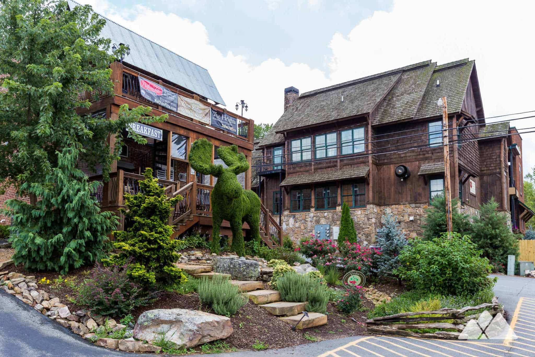 Top outdoor things to do in Blue Ridge, GA: hiking, cabins, restaurants